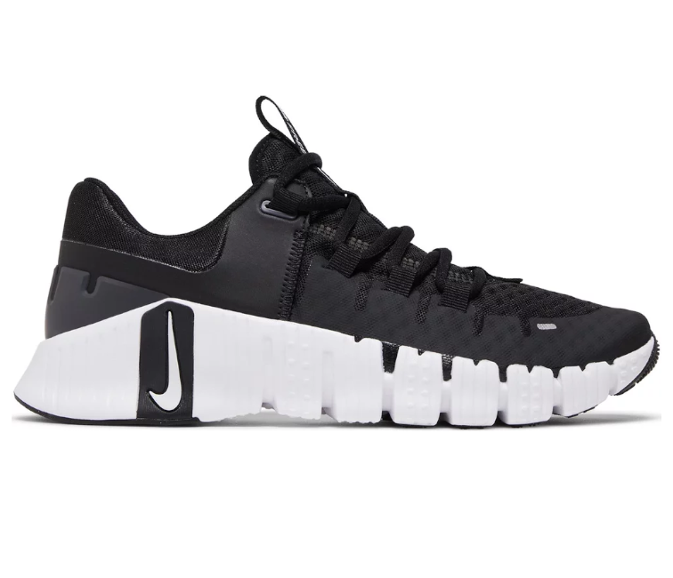 Women's Nike Free Metcon 5 Black/White - ShoeGrab